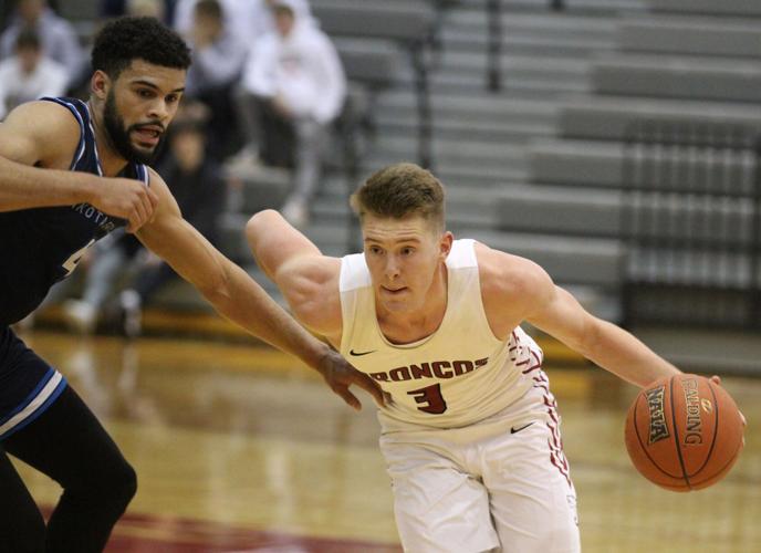 HC's Reggie Thomas freshman of the year in GPAC | Sports ...