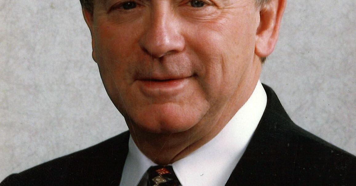 Dr. Elliott Lovland Rustad | Obituaries | hastingstribune.com