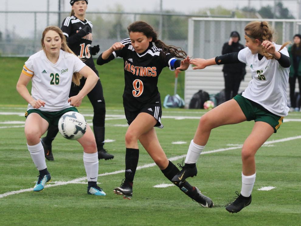 Hastings girls advance to subdistrict final | Sports | hastingstribune.com