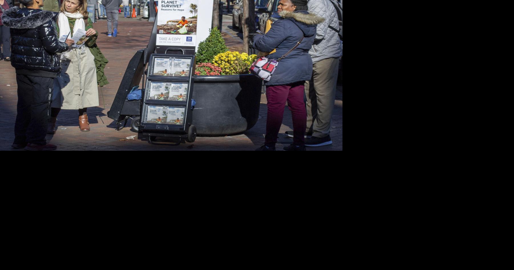 Timekeepers no more, rank-and-file Jehovah's Witnesses say goodbye to ...