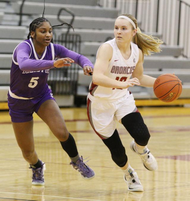 Kissinger joins Hastings College women after redshirting at UNK ...