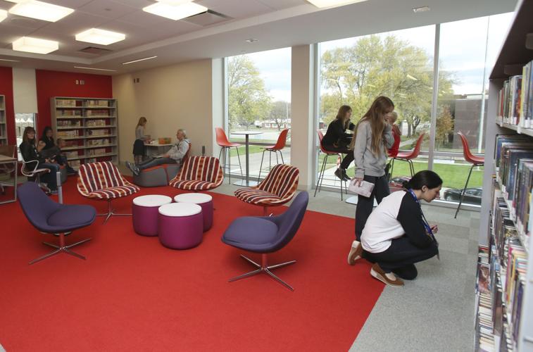 Regulars check out reimagined library | News | hastingstribune.com