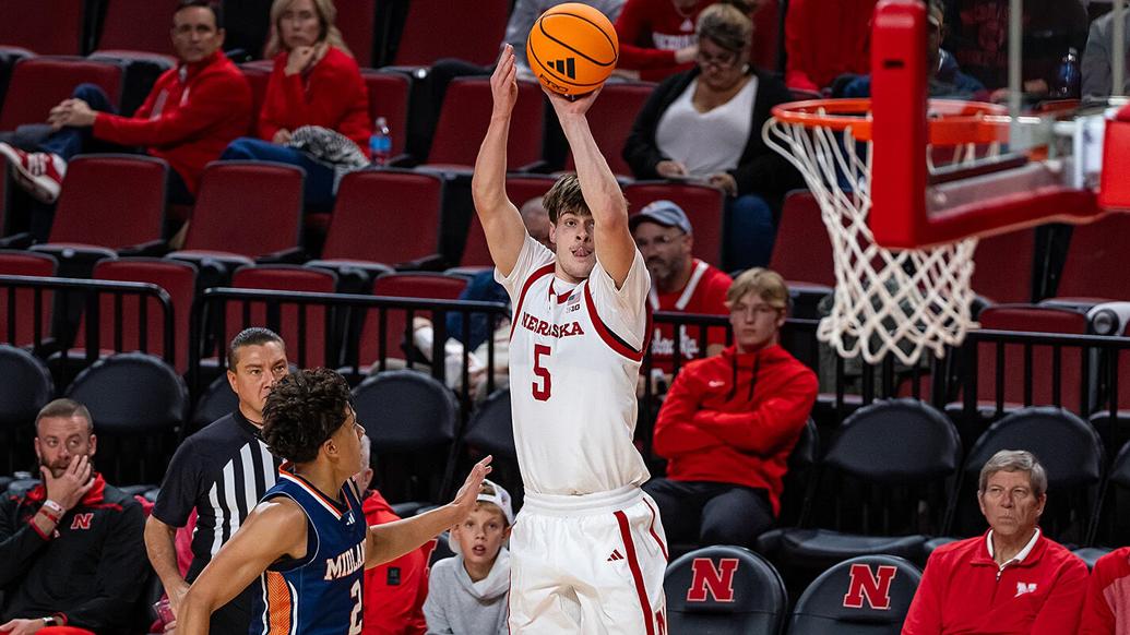 Takeaways from Nebraska's men's hoops exhibition win over Midland ...