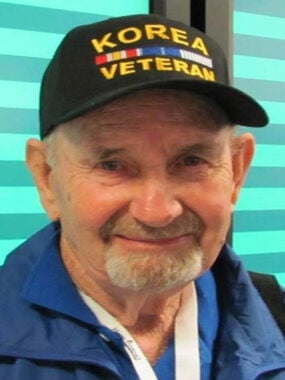 Gordon E. Fluckey | Obituaries | hastingstribune.com