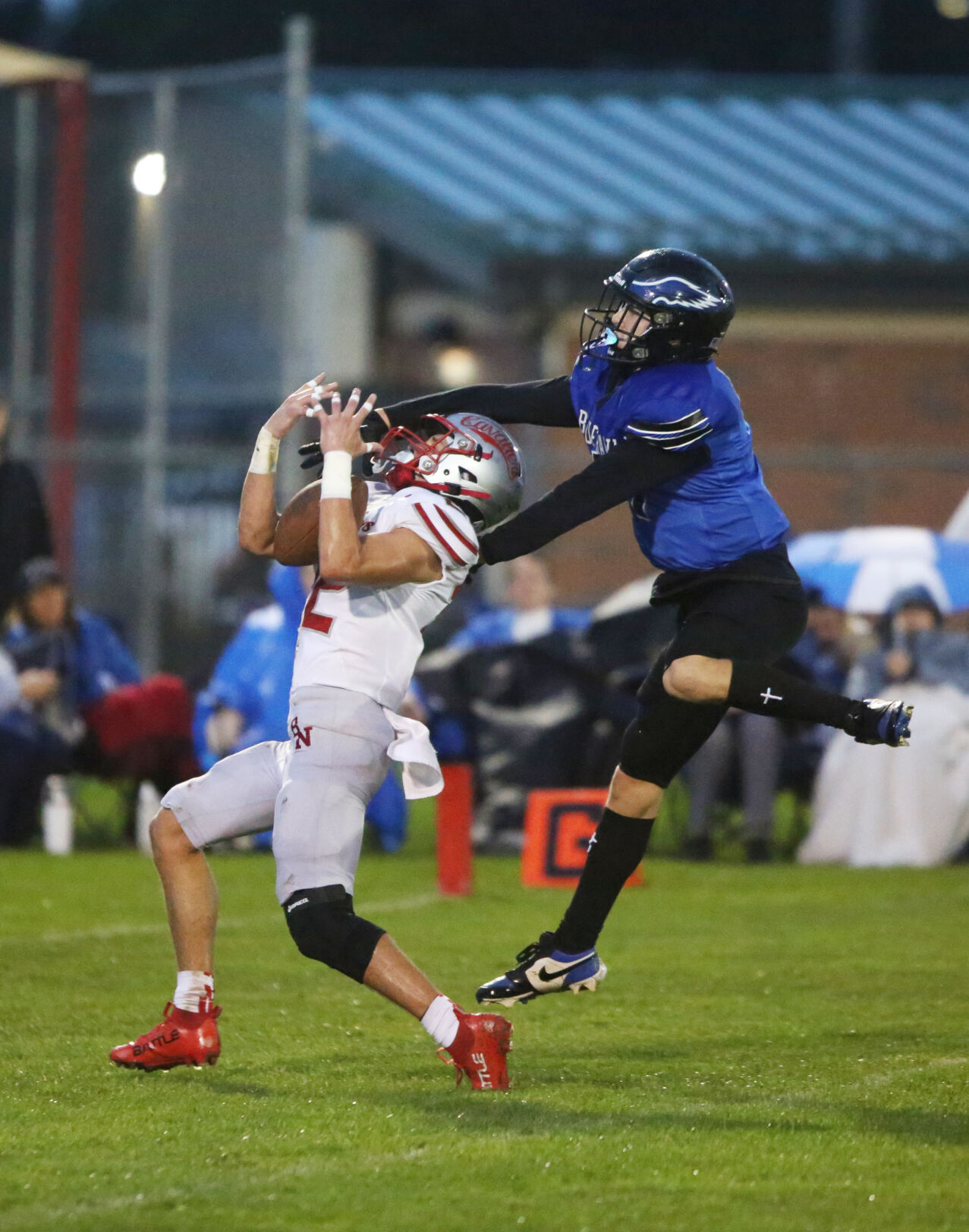 No. 3 Bishop Neumann shuts down Bluehawks | Sports | hastingstribune.com