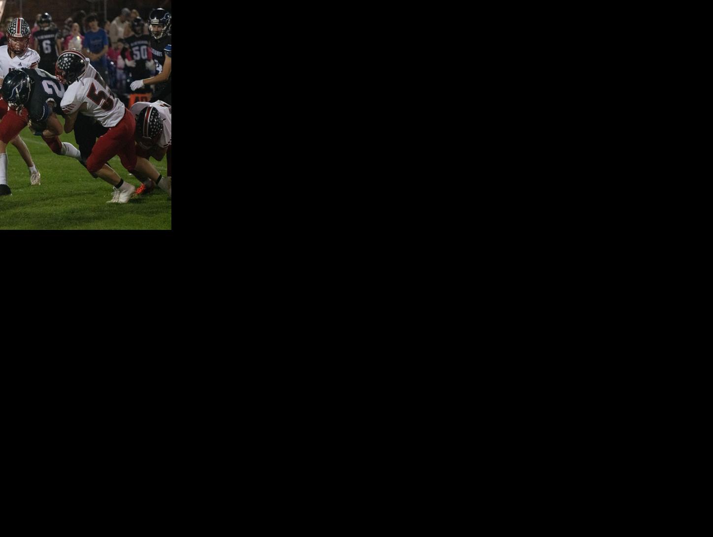 Bluehawks break away from Cardinals after D-T's Williams exits with ...