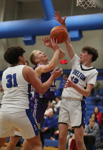 strong bulldogs basketball