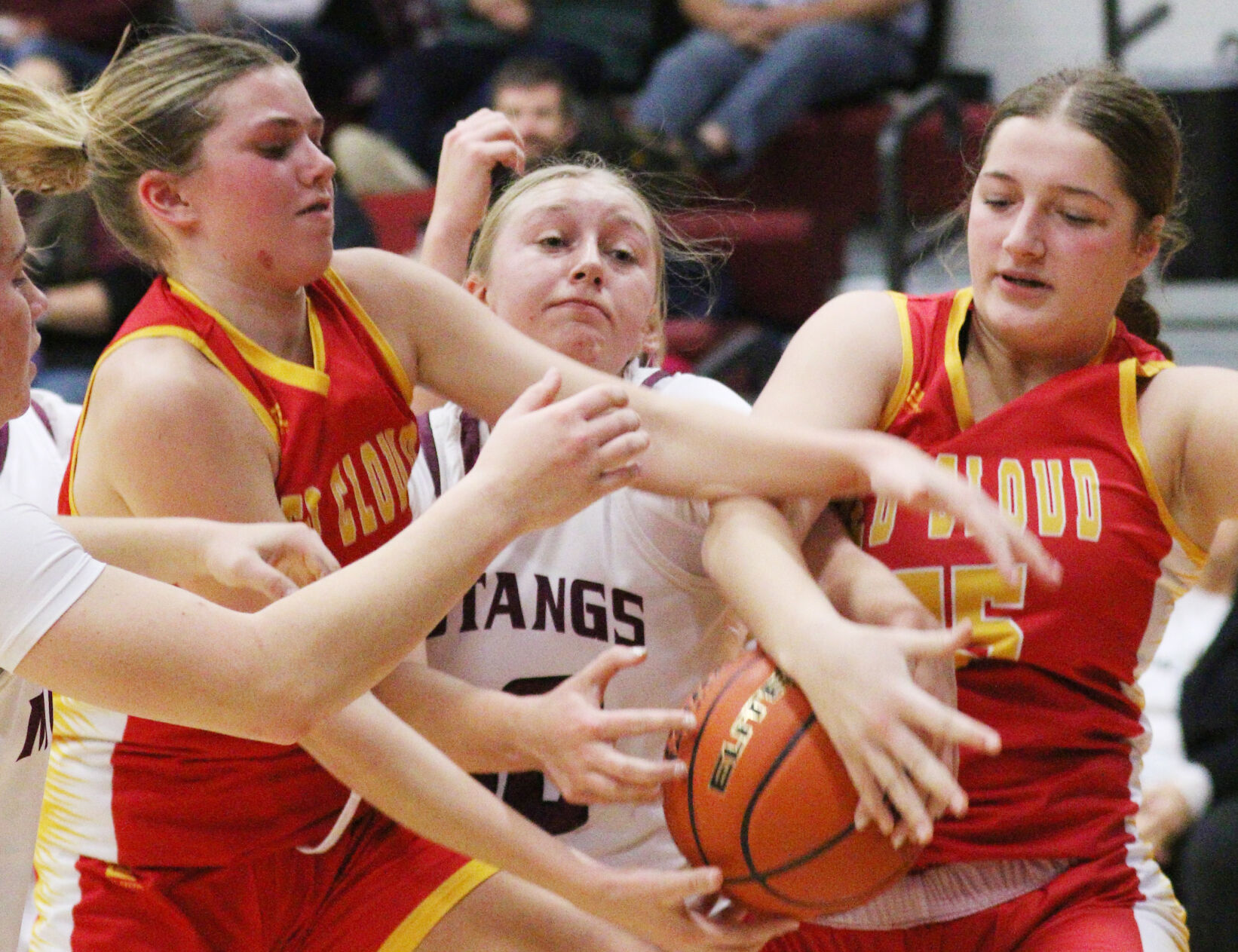 Fangmeyer's 3-pointer lifts Warriors past Silver Lake in OT | Sports ...