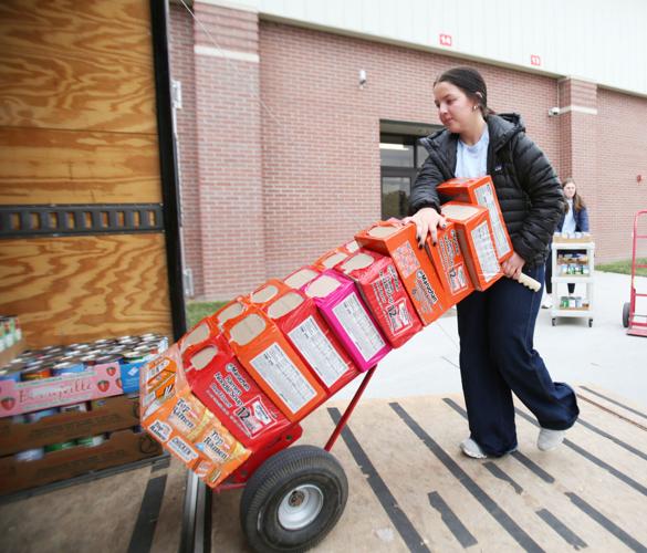 Adams Central National Honor Society hits goal for 40th annual food ...