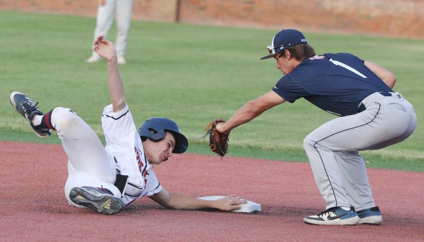 Jacobitz tosses complete game to lead Chiefs past Kearney Runza ...