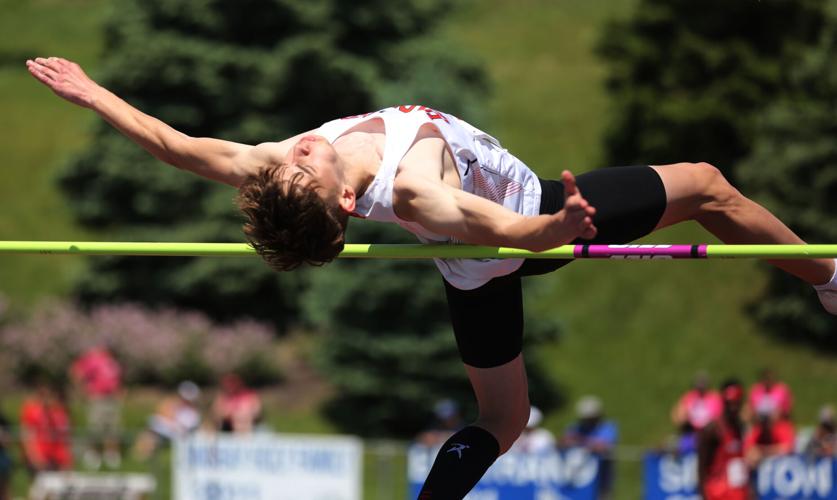 AC's Samuelson wins Class B high jump title | Sports | hastingstribune.com