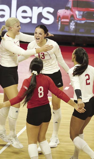 Lauenstein 'to step away' from Husker volleyball program | Sports ...