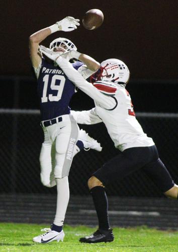 Adams Central knocks off No. 4 Aurora 21-19 | Sports | hastingstribune.com