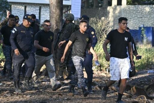 Gang members in Guatemala kill seven police after prison crackdown ...