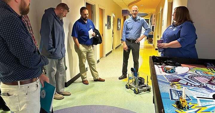 Chamber visits Challenger Center | News | hazard-herald.com