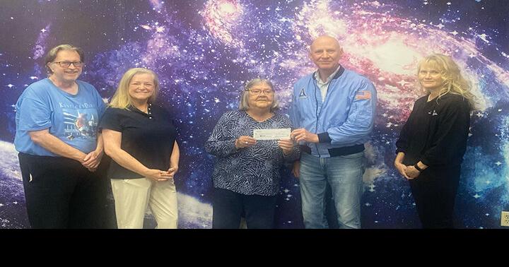 Kiwanis donates $10,000 to Challenger Learning Center | News | hazard ...