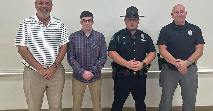 City Commission welcomes new hires to police department | News | hazard ...