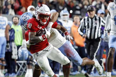 NC State jumps to big lead on rival North Carolina and cruises to 39-20 ...