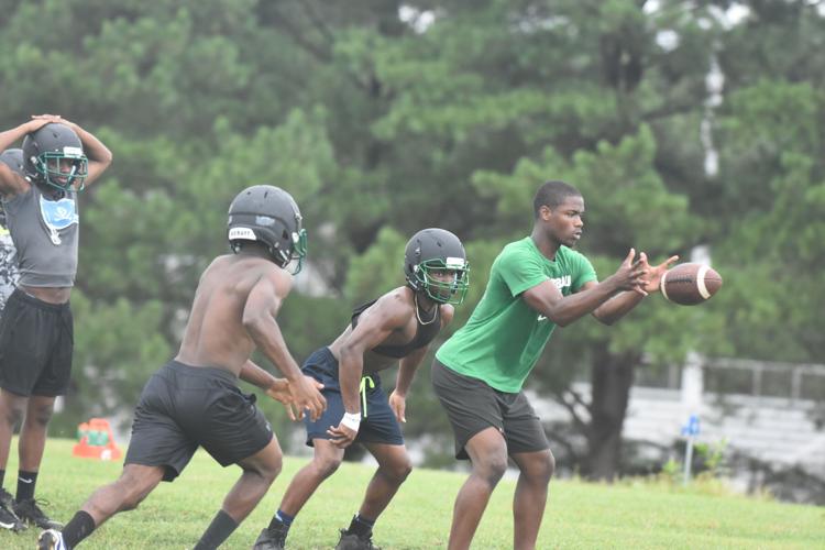 Vipers begin official football practice | Sports | hendersondispatch.com