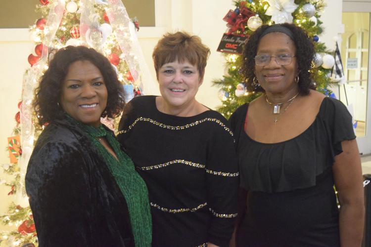 Christmas is coming to town | Archives | hendersondispatch.com