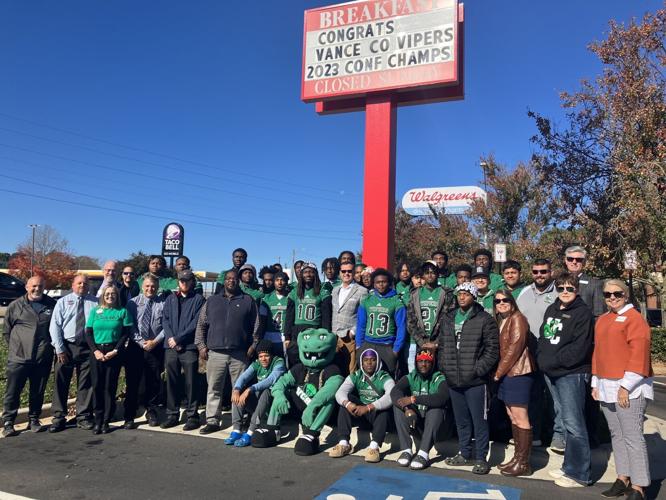Chick-fil-A hosts lunch for Vipers | Archives | hendersondispatch.com
