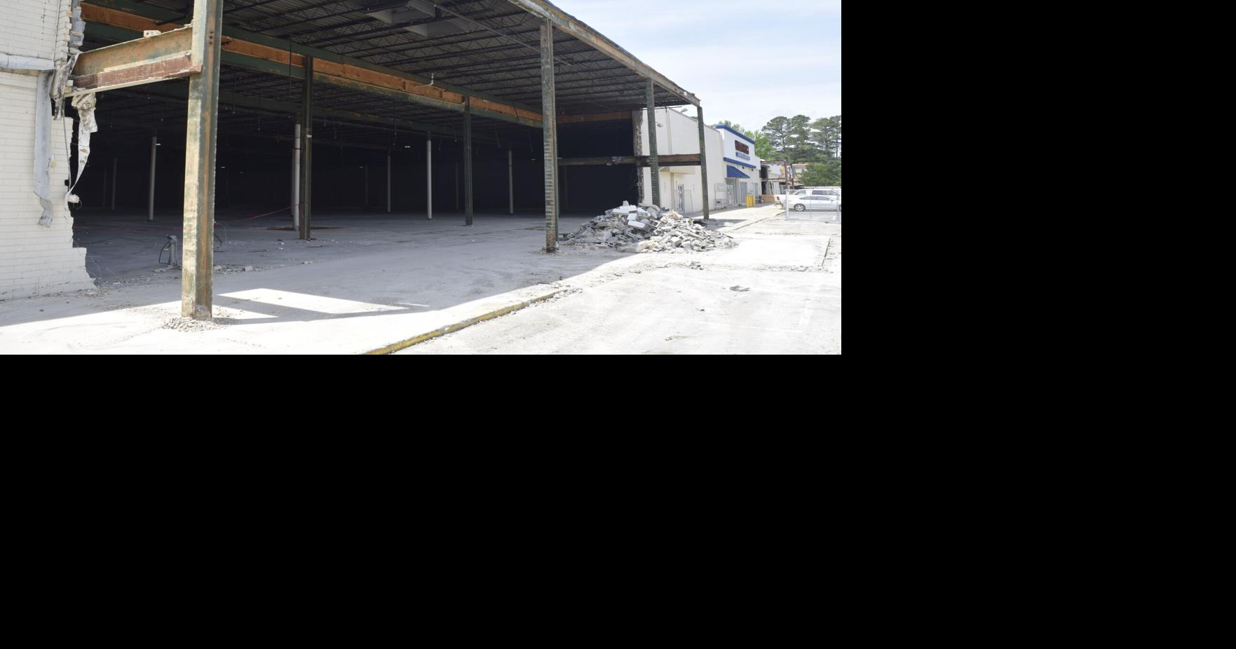 Henderson Mall undergoing renovations | Archives | hendersondispatch.com