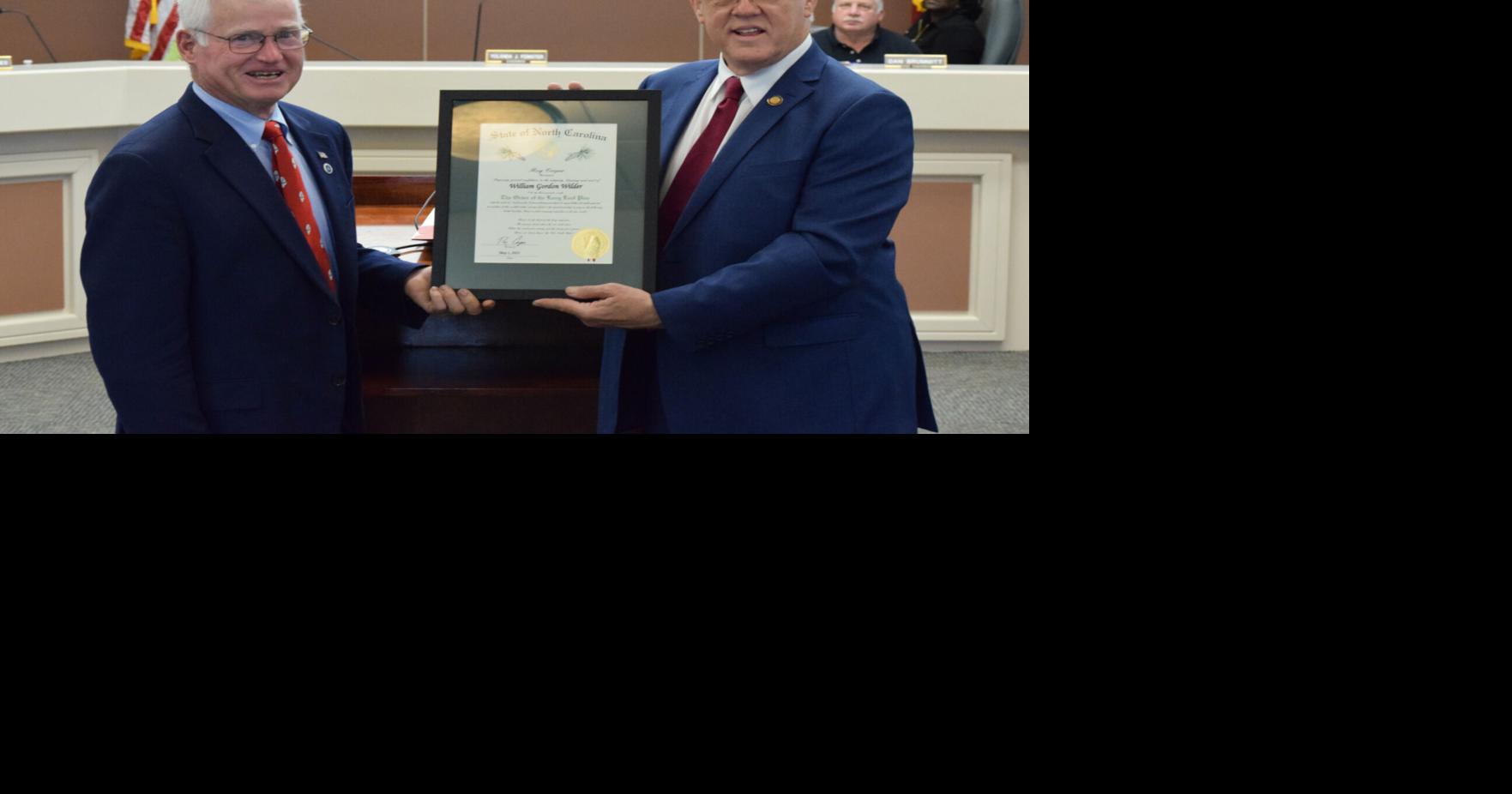 Gordon Wilder awarded with highest state honor | Archives ...