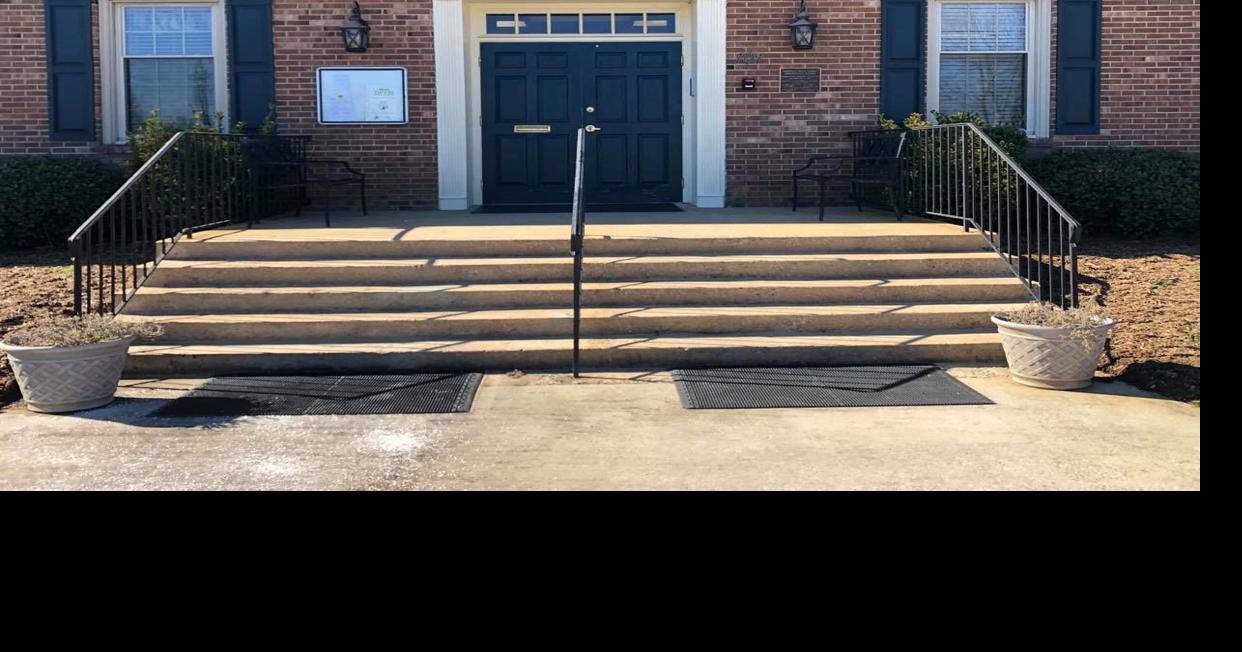 GCPS moves to Plan B | Archives | hendersondispatch.com