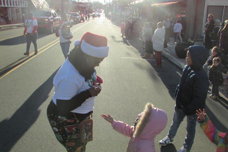 'Tis the Season | Archives | hendersondispatch.com