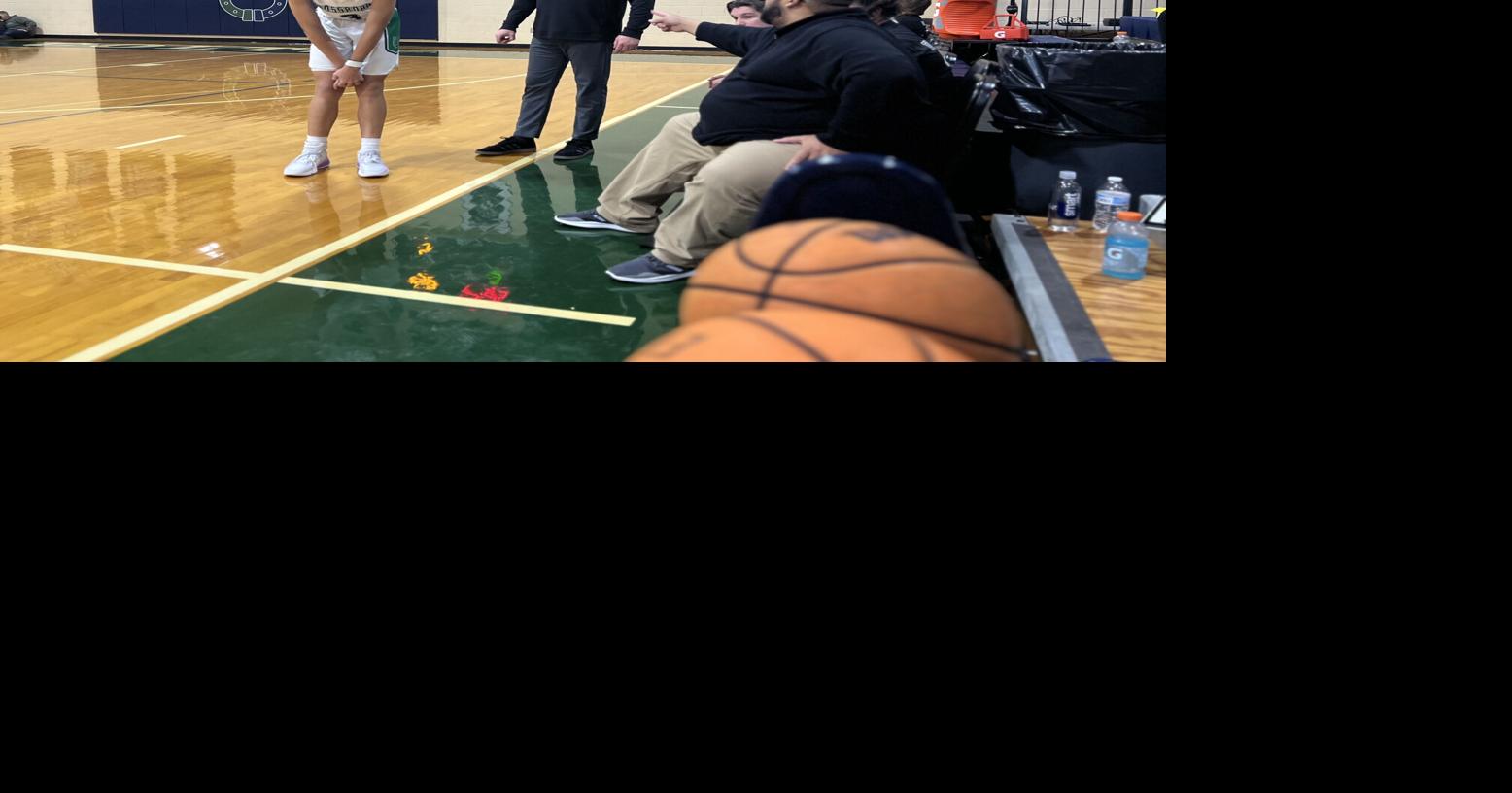 Crossroads basketball coach celebrates 400th career win | Archives ...