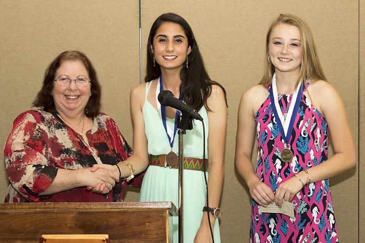 Club honors winners of contests | Features | hendersondispatch.com