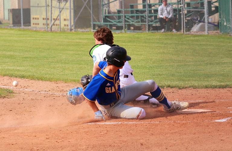 BASEBALL: Giants pull off close single-run wins against TCU, Sibley ...