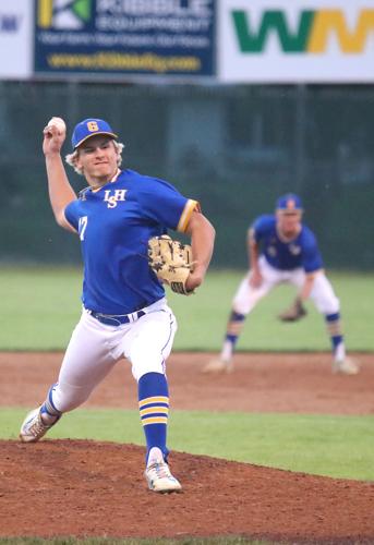 Giants shutout Wolverines to reach section championship | HENDERSON ...