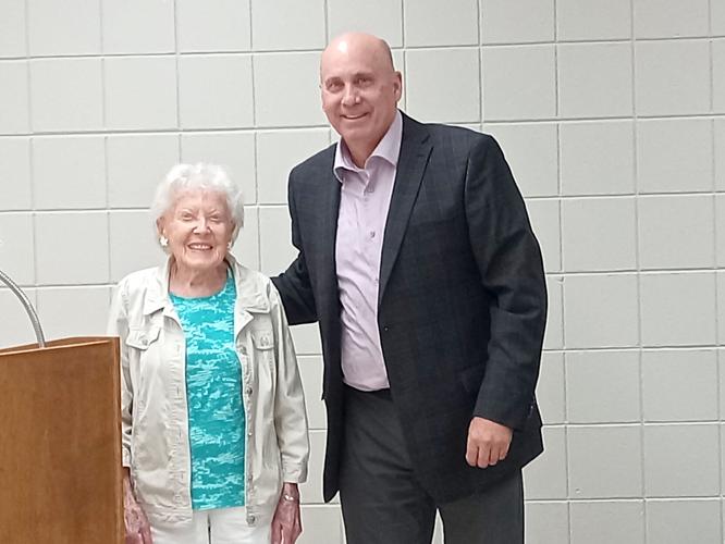 Le Sueur City Council recognizes two outstanding women | Community ...