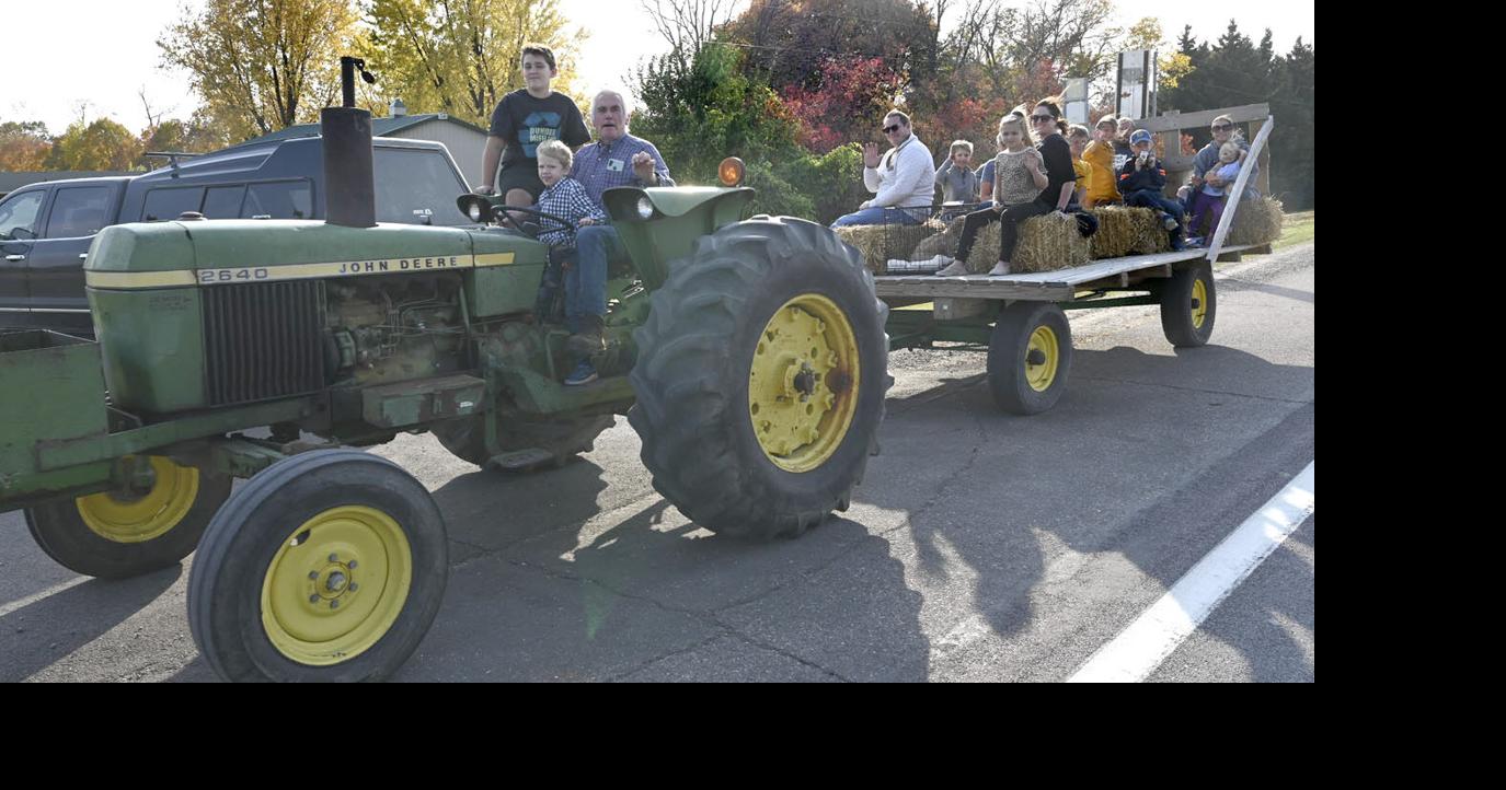Hayride Offers Fall Family Fun | News | hendersonindependentnews.com