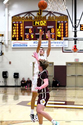 Tigers stomp Lester Prairie to remain undefeated in MRC | BELLE PLAINE ...