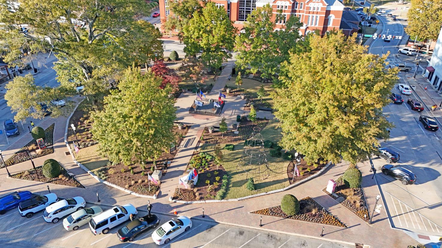 Henry BOC approves new fountain on McDonough Square | News ...