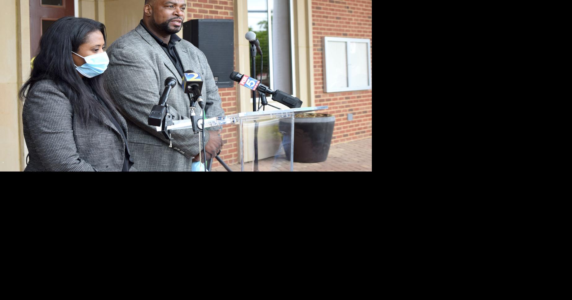 Stockbridge mayor, council members call for Elton Alexander's ...