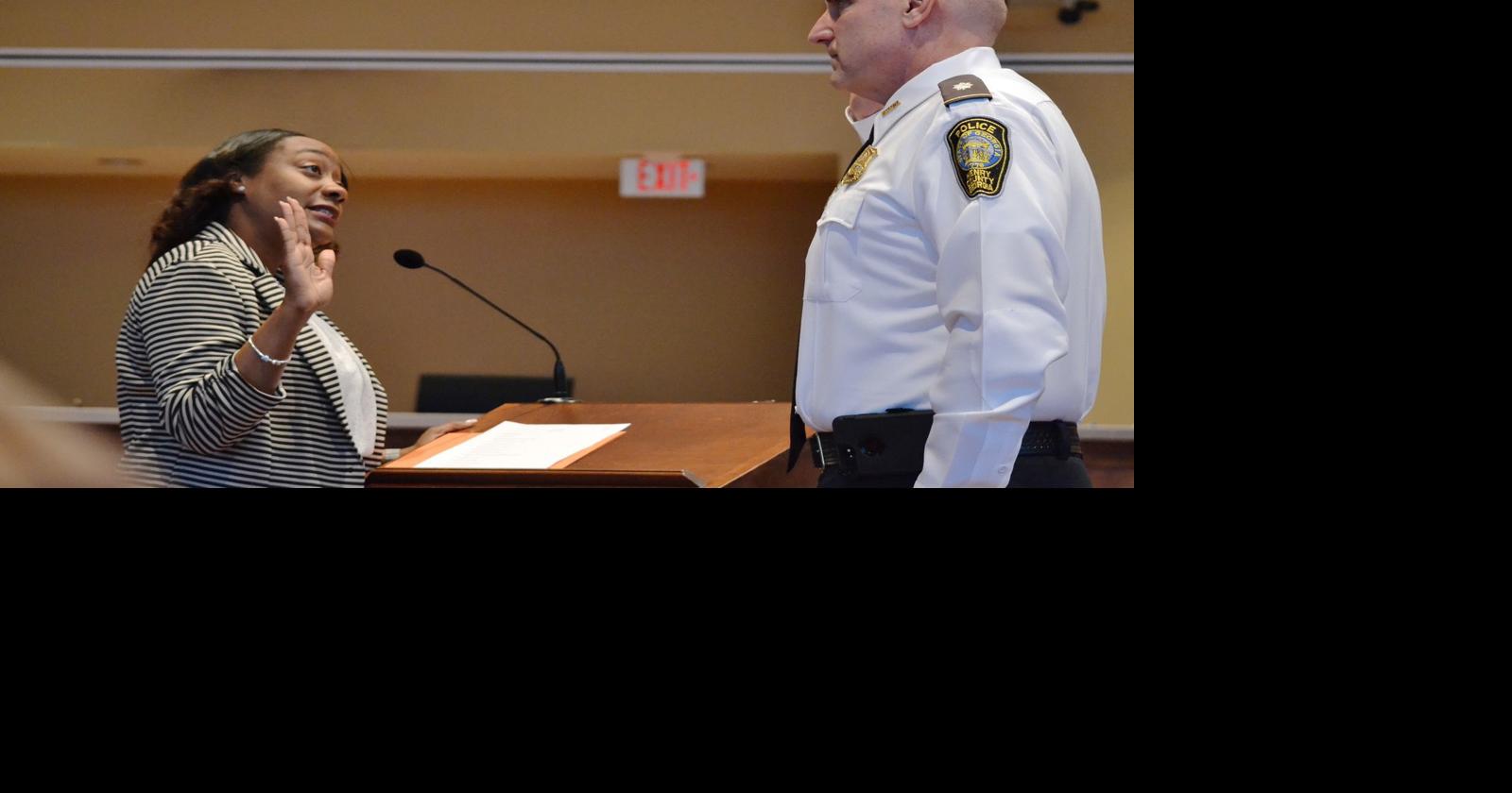Mark Amerman sworn in as Henry police chief | Henry Herald Photo ...