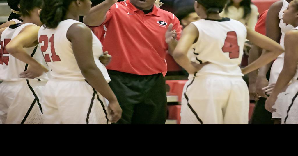 GIRLS BASKETBALL: Dutchtown eliminates Hampton to clinch state playoff ...