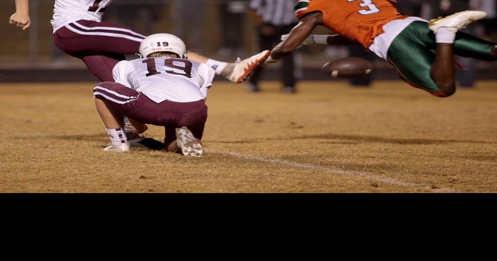 FOOTBALL: Stockbridge finishes regular season undefeated with win over ...