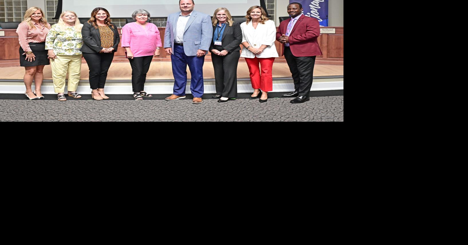 School Board honors legacy of Chuck Miller | Sports | henryherald.com