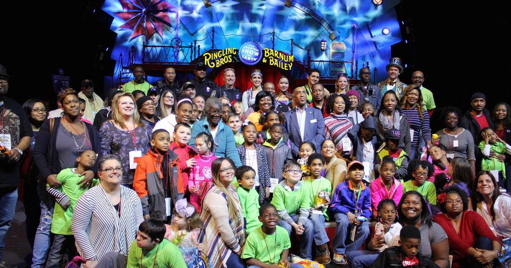 Special needs children visits circus with mayor | News | henryherald.com