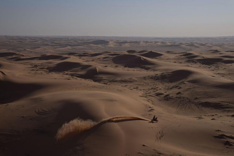 Dakar Rally moves through sweeping desert landscapes, in photos | World ...