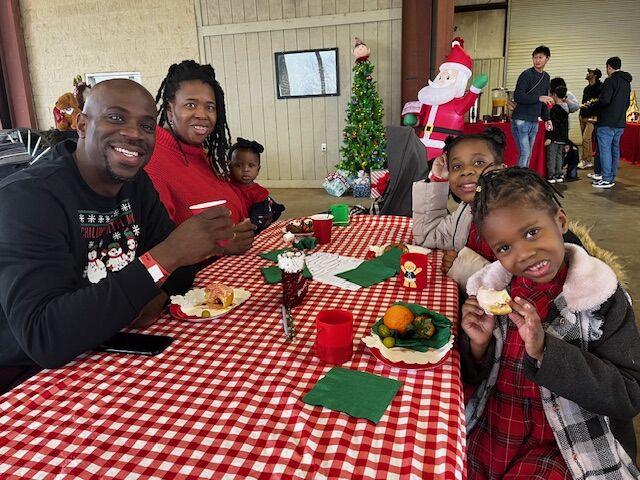 McDonough Farm Brings Christmas Charm During 'Donuts With Santa ...