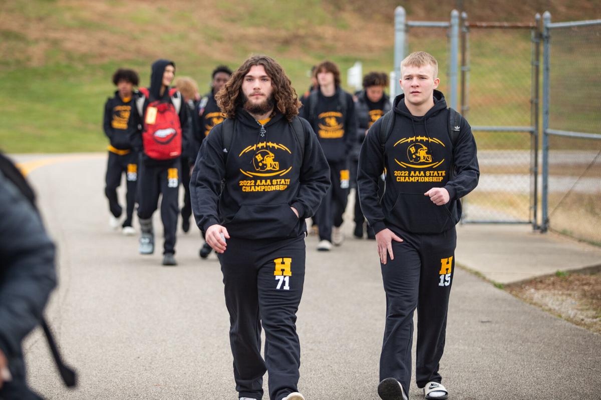 Photos: HHS Football Team Send-off | Multimedia | herald-dispatch.com
