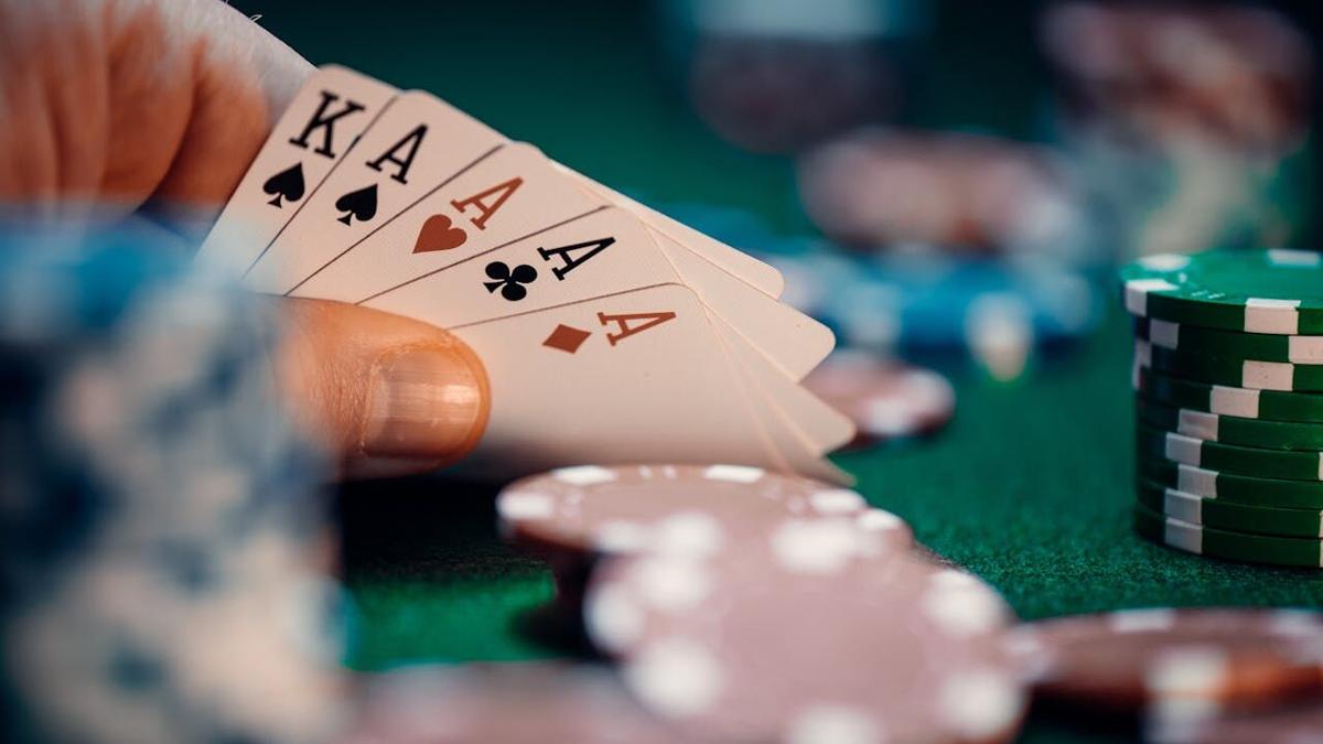 Poker Psychology Explains Why Fast Decisions Feel So Difficult ...
