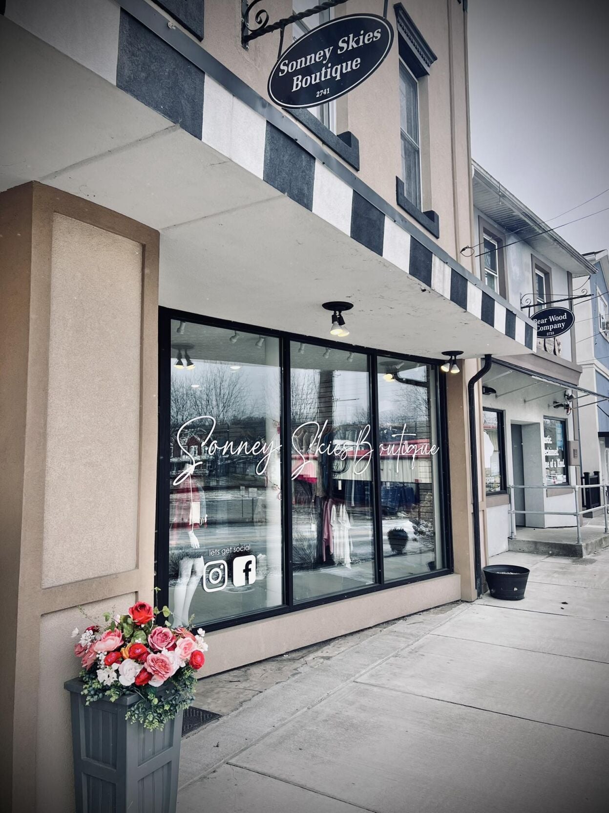 Always sunny in Hurricane at Sonney Skies Boutique | Putnam News ...