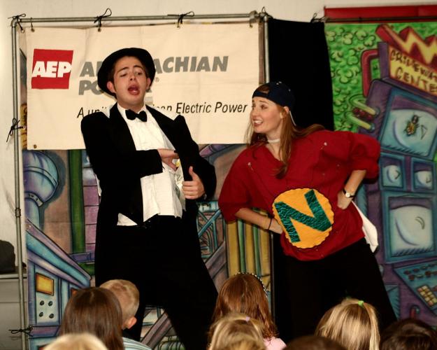 Louie the Lightning Bug teaches safety at Putnam schools | News ...