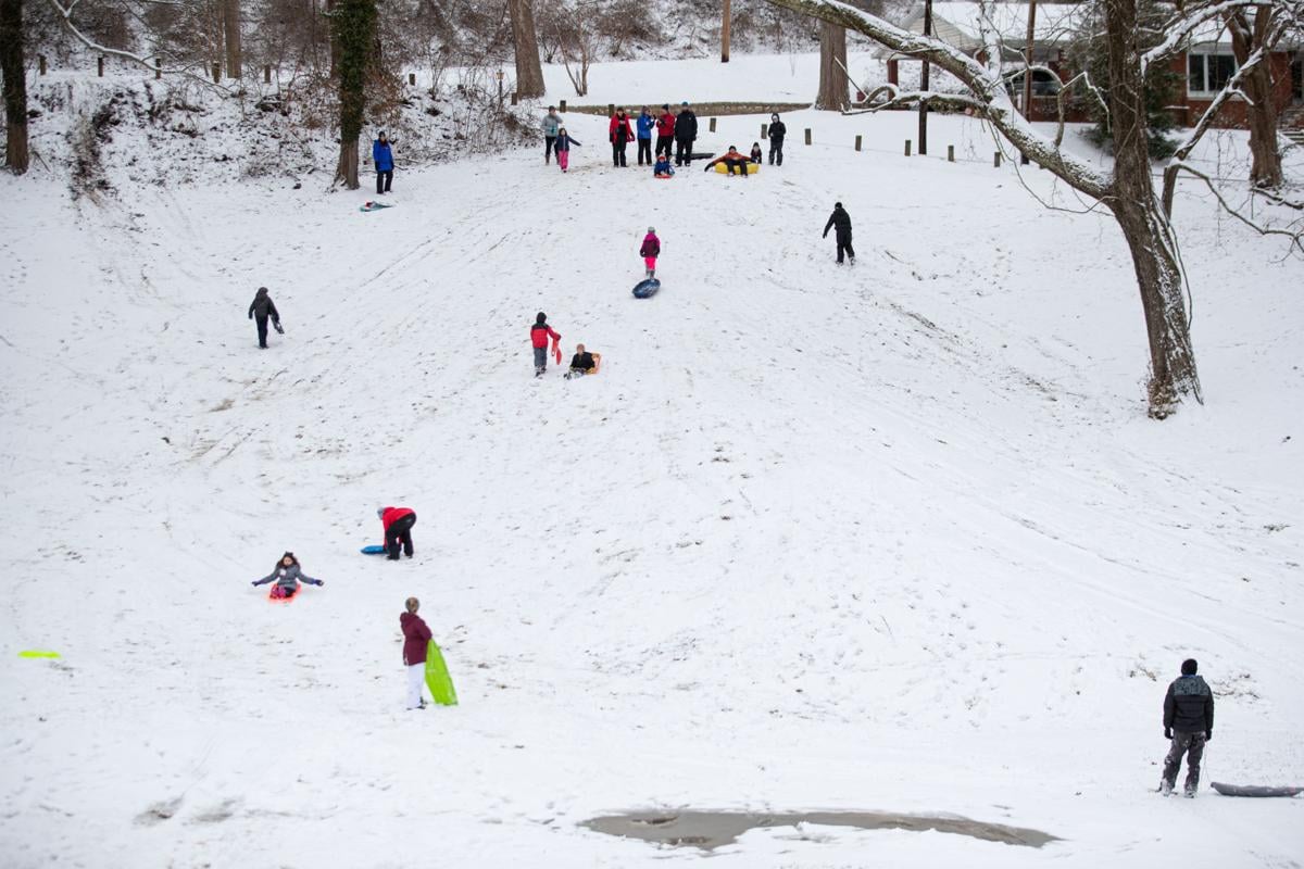 Photos: Snow in Huntington | Multimedia | herald-dispatch.com